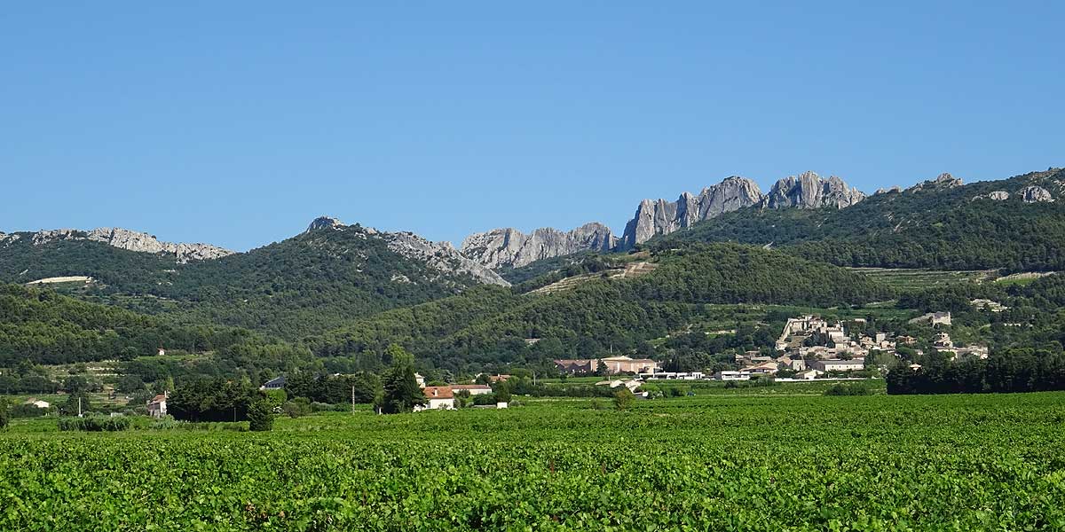 GIGONDAS le village et son Vin | Photos Horizon Provence